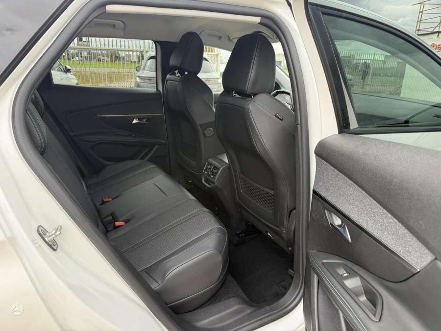 White Peugeot 3008 2022 in Marijampole, with an engine capacity of 1.60 L and mileage of 115 thousand km for 16995 €, photo 24 on AUTOMOTO.COM.LV