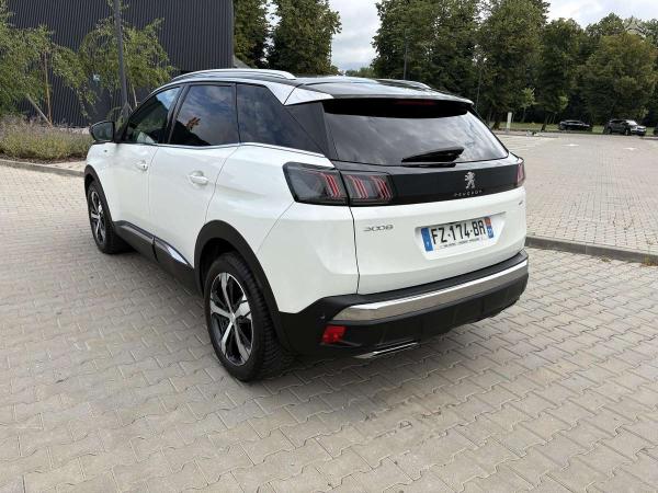 White Peugeot 3008 2022 in Kaunas, with an engine capacity of 1.50 L and mileage of 190 thousand km for 15300 €, photo 3 on AUTOMOTO.COM.LV