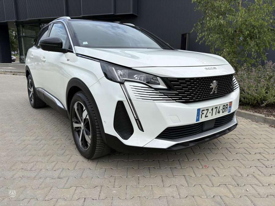 White Peugeot 3008 2022 in Kaunas, with an engine capacity of 1.50 L and mileage of 190 thousand km for 15300 €, photo 8 on AUTOMOTO.COM.LV