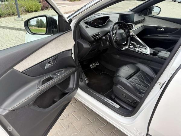 White Peugeot 3008 2022 in Kaunas, with an engine capacity of 1.50 L and mileage of 190 thousand km for 15300 €, photo 11 on AUTOMOTO.COM.LV