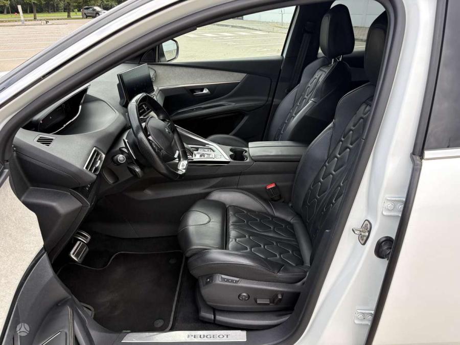 White Peugeot 3008 2022 in Kaunas, with an engine capacity of 1.50 L and mileage of 190 thousand km for 15300 €, photo 12 on AUTOMOTO.COM.LV