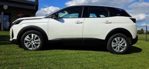 White Peugeot 3008 2022 in Marijampole, with an engine capacity of 1.20 L and mileage of 93 thousand km for 13552 €, photo 3 on AUTOMOTO.COM.LV