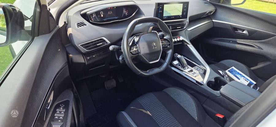 White Peugeot 3008 2022 in Marijampole, with an engine capacity of 1.20 L and mileage of 93 thousand km for 13552 €, photo 15 on AUTOMOTO.COM.LV