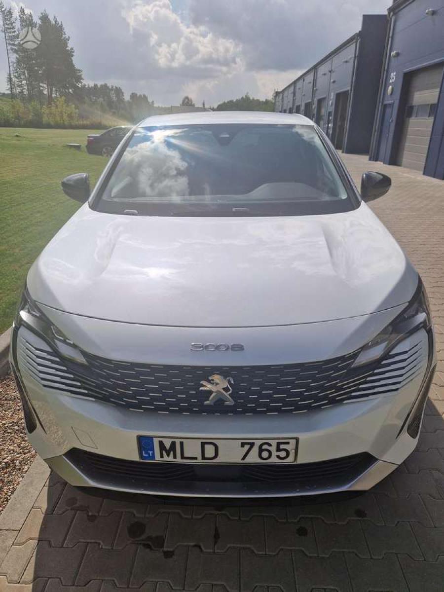 White Peugeot 3008 2022 in Vilnius, with an engine capacity of 1.50 L and mileage of 105 thousand km for 19000 €, photo 3 on AUTOMOTO.COM.LV