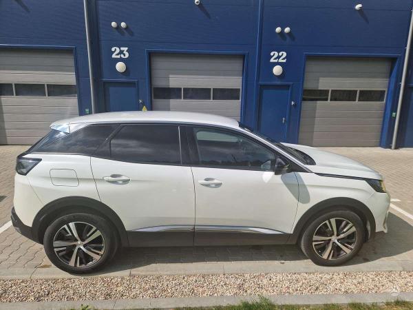 White Peugeot 3008 2022 in Vilnius, with an engine capacity of 1.50 L and mileage of 105 thousand km for 19000 €, photo 4 on AUTOMOTO.COM.LV