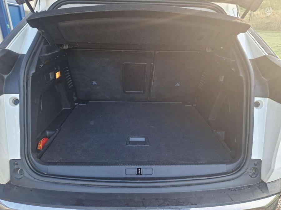 White Peugeot 3008 2022 in Vilnius, with an engine capacity of 1.50 L and mileage of 105 thousand km for 19000 €, photo 12 on AUTOMOTO.COM.LV