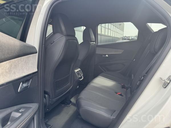 Balts Peugeot 3008 2023 Rīga, ar dzinēja tilpumu 1.50 L un nobraukumu 17 tūkst. km par 25500 €, foto 9 vietnē AUTOMOTO.COM.LV