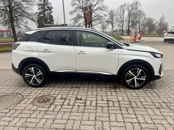 White Peugeot 3008 2023 in Taurage, with an engine capacity of 1.50 L and mileage of 160 thousand km for 16400 €, photo 6 on AUTOMOTO.COM.LV