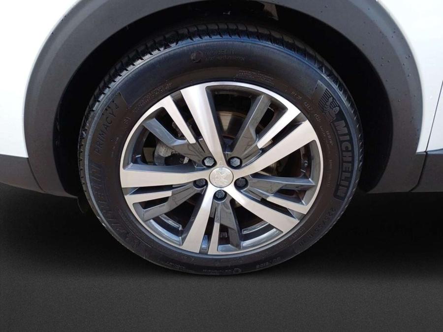 White Peugeot 3008 2023 in Kaunas, with an engine capacity of 1.20 L and mileage of 27 thousand km for 22688 €, photo 9 on AUTOMOTO.COM.LV