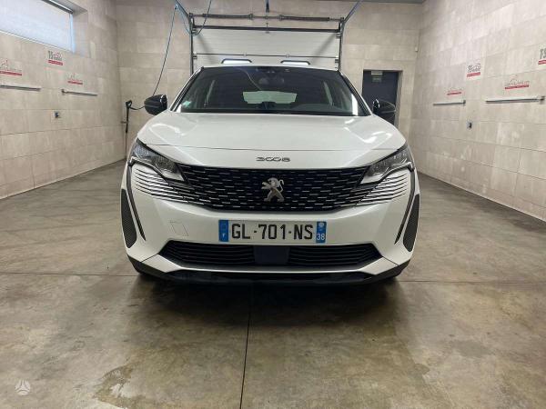 White Peugeot 3008 2023 in Marijampole, with an engine capacity of 1.20 L and mileage of 156 thousand km for 13613 €, photo 2 on AUTOMOTO.COM.LV