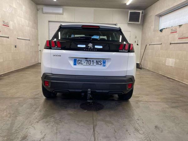 White Peugeot 3008 2023 in Marijampole, with an engine capacity of 1.20 L and mileage of 156 thousand km for 13613 €, photo 5 on AUTOMOTO.COM.LV