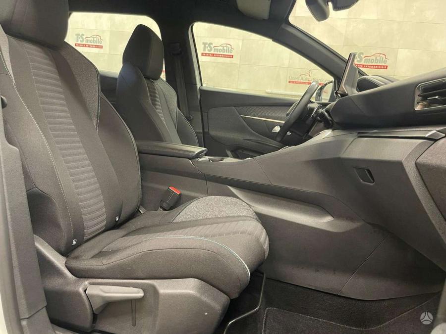 White Peugeot 3008 2023 in Marijampole, with an engine capacity of 1.20 L and mileage of 156 thousand km for 13613 €, photo 13 on AUTOMOTO.COM.LV