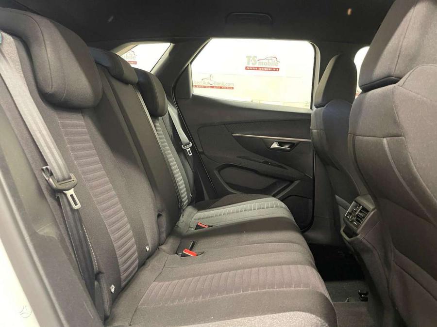 White Peugeot 3008 2023 in Marijampole, with an engine capacity of 1.20 L and mileage of 156 thousand km for 13613 €, photo 14 on AUTOMOTO.COM.LV
