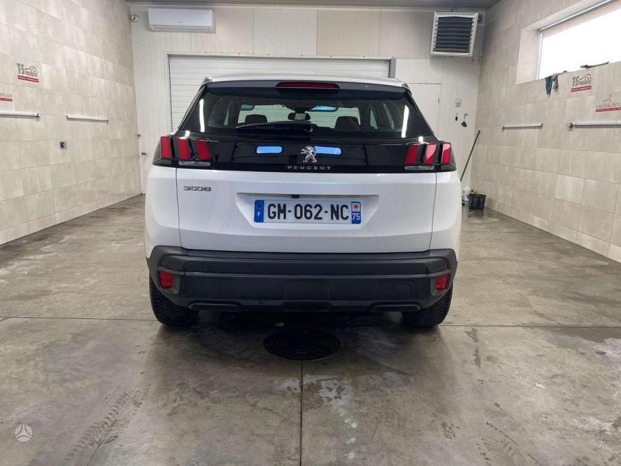 Balts Peugeot 3008 2023 Marijampole, ar dzinēja tilpumu 1.20 L un nobraukumu 158 tūkst. km par 13298 €, foto 6 vietnē AUTOMOTO.COM.LV