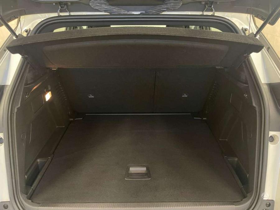 Balts Peugeot 3008 2023 Marijampole, ar dzinēja tilpumu 1.20 L un nobraukumu 158 tūkst. km par 13298 €, foto 15 vietnē AUTOMOTO.COM.LV