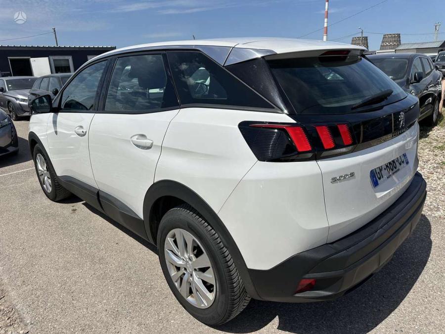 Balts Peugeot 3008 2023 Viļņa, ar dzinēja tilpumu 1.20 L un nobraukumu 158 tūkst. km par 13672 €, foto 5 vietnē AUTOMOTO.COM.LV