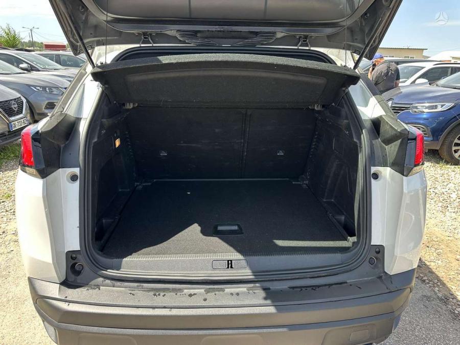 Balts Peugeot 3008 2023 Viļņa, ar dzinēja tilpumu 1.20 L un nobraukumu 158 tūkst. km par 13672 €, foto 9 vietnē AUTOMOTO.COM.LV