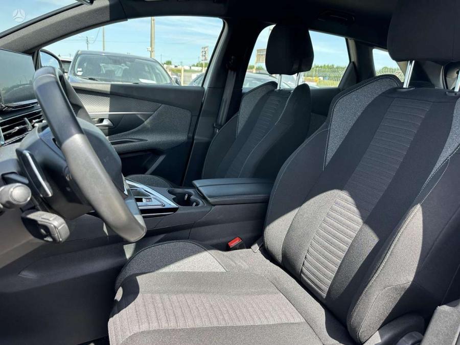 Balts Peugeot 3008 2023 Viļņa, ar dzinēja tilpumu 1.20 L un nobraukumu 158 tūkst. km par 13672 €, foto 10 vietnē AUTOMOTO.COM.LV
