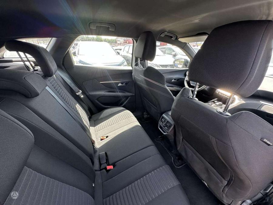 Balts Peugeot 3008 2023 Viļņa, ar dzinēja tilpumu 1.20 L un nobraukumu 158 tūkst. km par 13672 €, foto 17 vietnē AUTOMOTO.COM.LV