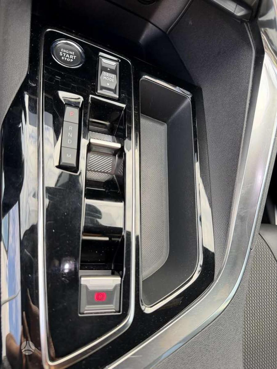 Balts Peugeot 3008 2023 Marijampole, ar dzinēja tilpumu 1.20 L un nobraukumu 120 tūkst. km par 17545 €, foto 37 vietnē AUTOMOTO.COM.LV