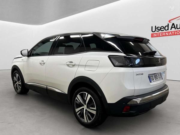 White Peugeot 3008 2023 in Vilnius, with an engine capacity of 1.60 L and mileage of 179 thousand km for 15718 €, photo 6 on AUTOMOTO.COM.LV