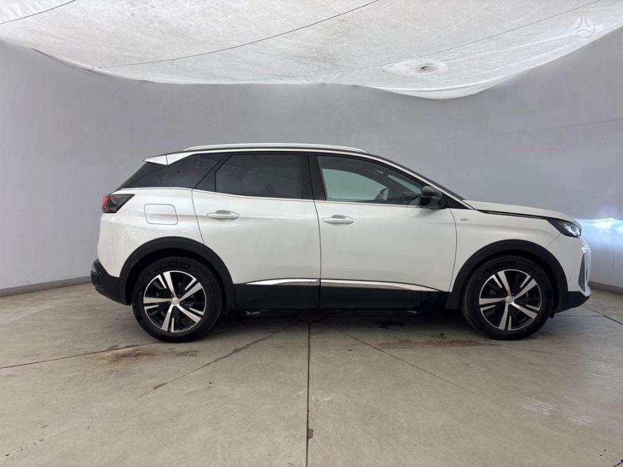 Balts Peugeot 3008 2023 Viļņa, ar dzinēja tilpumu 1.20 L un nobraukumu 99 tūkst. km par 17295 €, foto 4 vietnē AUTOMOTO.COM.LV