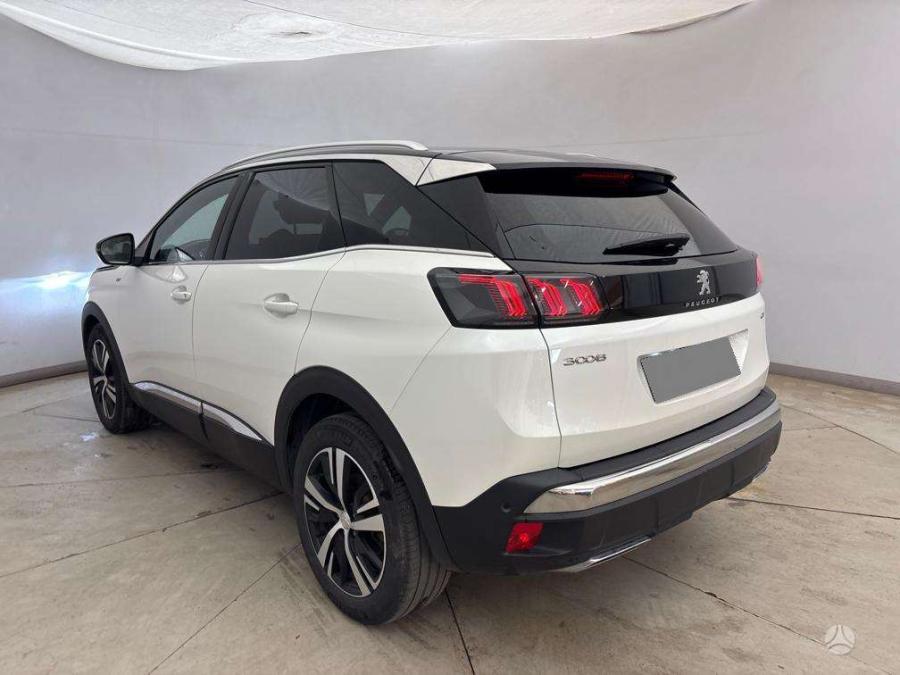 Balts Peugeot 3008 2023 Viļņa, ar dzinēja tilpumu 1.20 L un nobraukumu 99 tūkst. km par 17295 €, foto 6 vietnē AUTOMOTO.COM.LV