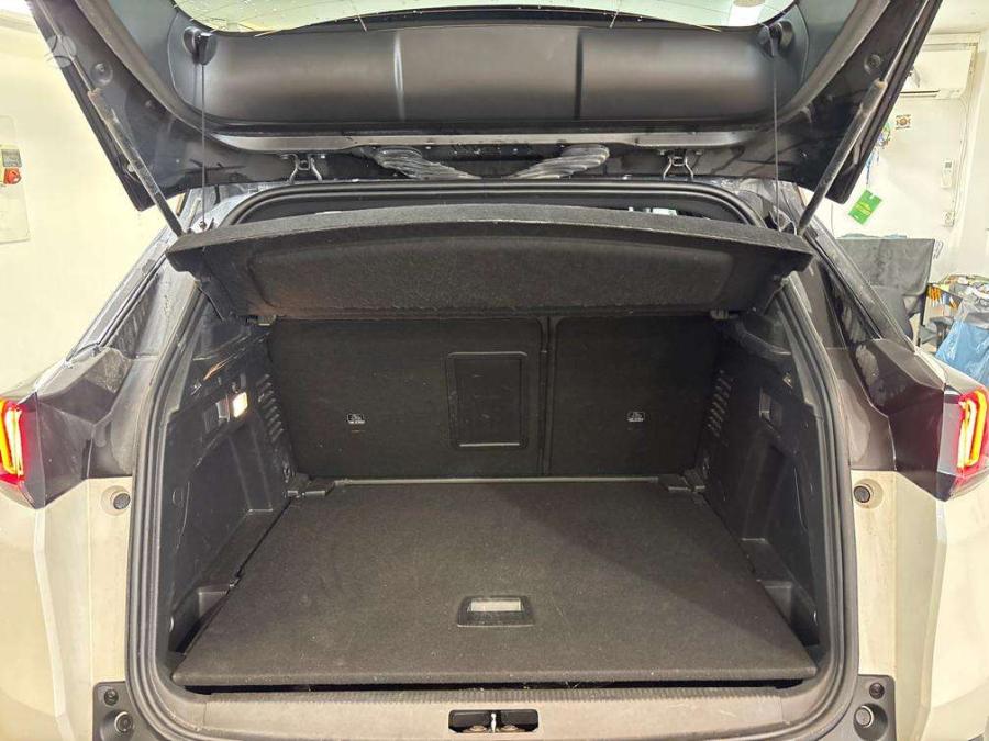 Balts Peugeot 3008 2023 Viļņa, ar dzinēja tilpumu 1.20 L un nobraukumu 99 tūkst. km par 17295 €, foto 14 vietnē AUTOMOTO.COM.LV