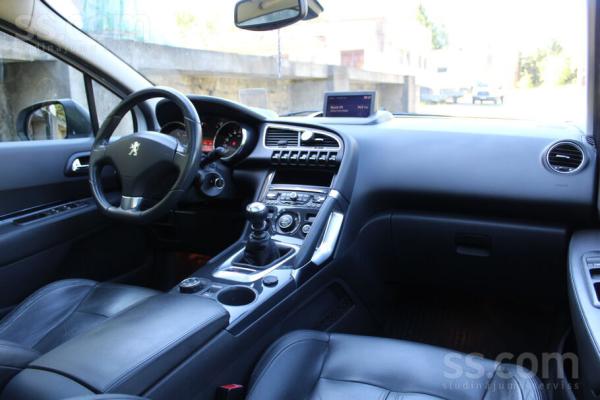White Peugeot 3008 2009 in Riga, with an engine capacity of 2.00 L and mileage of 258 thousand km for 3800 €, photo 6 on AUTOMOTO.COM.LV