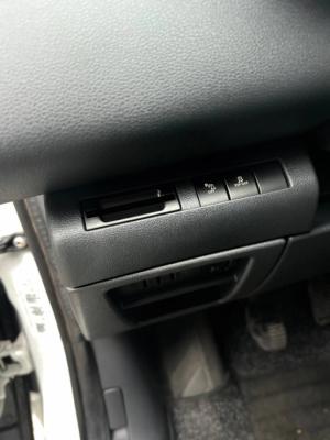 Balts Peugeot 3008 2010 Rīga, ar dzinēja tilpumu 1.60 L un nobraukumu 238 tūkst. km par 4950 €, foto 27 vietnē AUTOMOTO.COM.LV