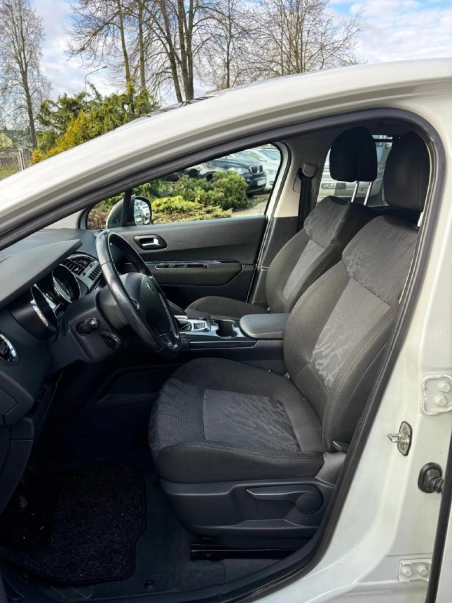 Balts Peugeot 3008 2010 Rīga, ar dzinēja tilpumu 1.60 L un nobraukumu 238 tūkst. km par 4950 €, foto 28 vietnē AUTOMOTO.COM.LV