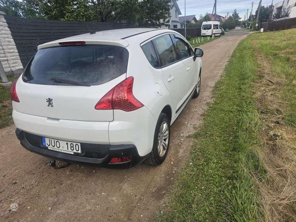 White Peugeot 3008 2010 in Kaunas, with an engine capacity of 2.00 L and mileage of 311 thousand km for 2250 €, photo 6 on AUTOMOTO.COM.LV