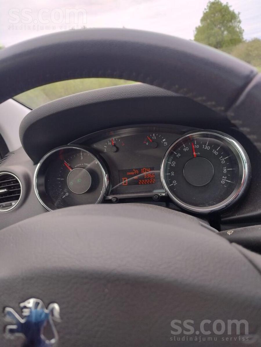Balts Peugeot 3008 2010 Ludza, ar dzinēja tilpumu 2.00 L un nobraukumu 222 tūkst. km par 3950 €, foto 10 vietnē AUTOMOTO.COM.LV