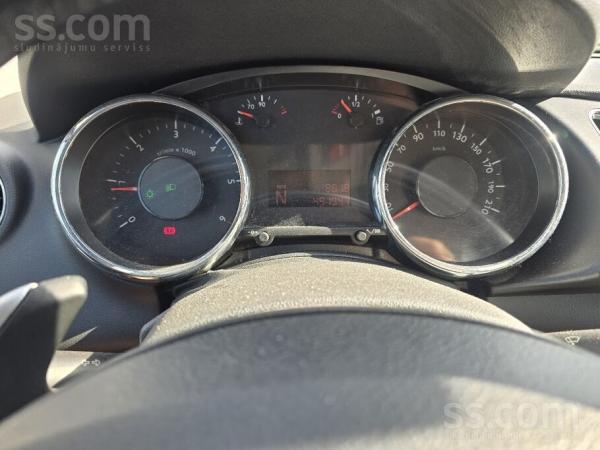 Balts Peugeot 3008 2011 Rīga, ar dzinēja tilpumu 1.60 L un nobraukumu 491 tūkst. km par 1200 €, foto 3 vietnē AUTOMOTO.COM.LV