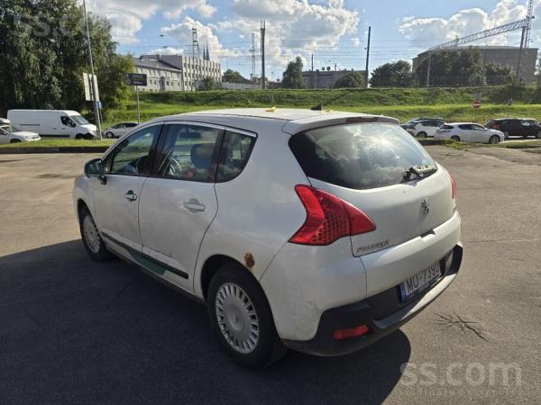 Balts Peugeot 3008 2011 Rīga, ar dzinēja tilpumu 1.60 L un nobraukumu 491 tūkst. km par 1200 €, foto 6 vietnē AUTOMOTO.COM.LV
