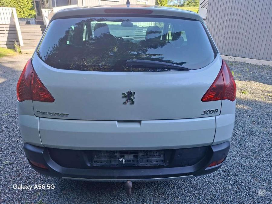 White Peugeot 3008 2011 in Pasvalys, with an engine capacity of 1.60 L and mileage of 237 thousand km for 2700 €, photo 7 on AUTOMOTO.COM.LV