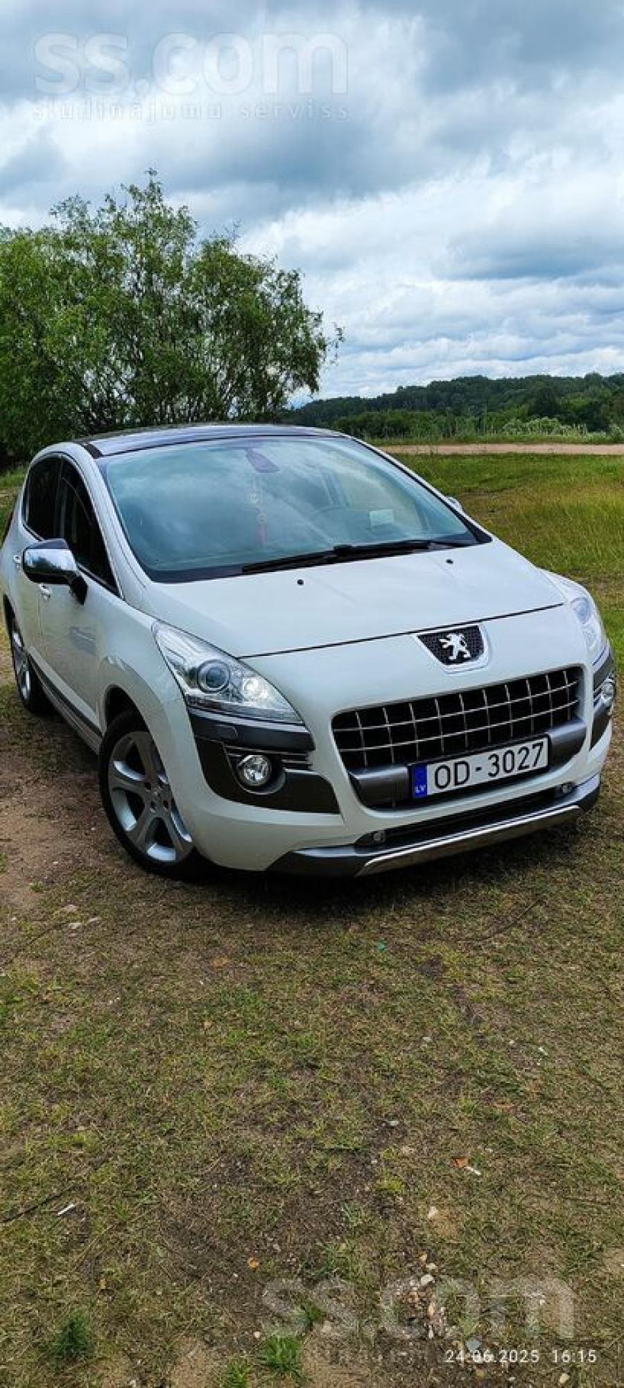 White Peugeot 3008 2012 in Daugavpils, with an engine capacity of 2.00 L and mileage of 205 thousand km for 6100 €, photo 1 on AUTOMOTO.COM.LV