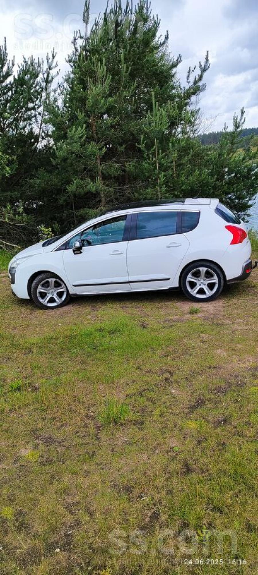 White Peugeot 3008 2012 in Daugavpils, with an engine capacity of 2.00 L and mileage of 205 thousand km for 6100 €, photo 2 on AUTOMOTO.COM.LV