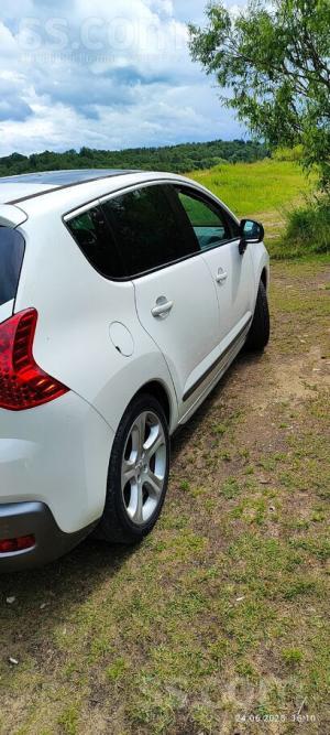 White Peugeot 3008 2012 in Daugavpils, with an engine capacity of 2.00 L and mileage of 205 thousand km for 6100 €, photo 13 on AUTOMOTO.COM.LV
