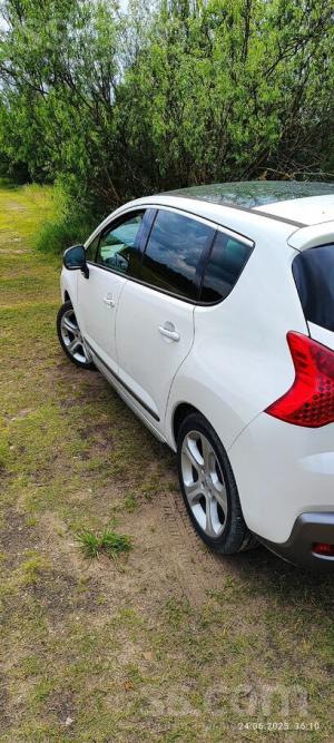 White Peugeot 3008 2012 in Daugavpils, with an engine capacity of 2.00 L and mileage of 205 thousand km for 6100 €, photo 14 on AUTOMOTO.COM.LV