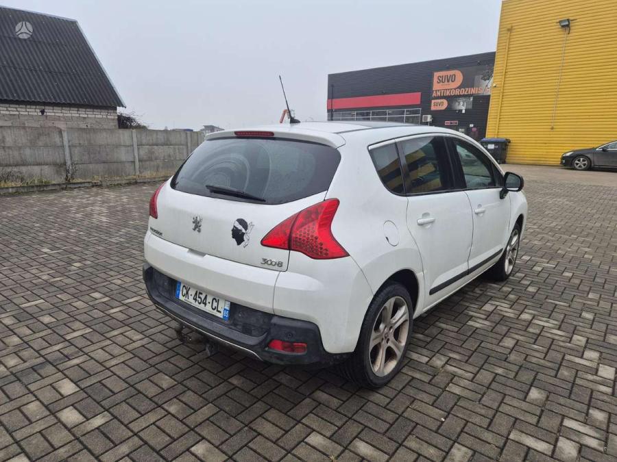 Balts Peugeot 3008 2012 Tauragė, ar dzinēja tilpumu 1.60 L un nobraukumu 250 tūkst. km par 3400 €, foto 3 vietnē AUTOMOTO.COM.LV