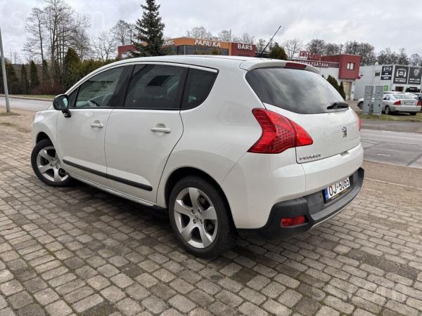 White Peugeot 3008 2012 in Riga, with an engine capacity of 1.60 L and mileage of 152 thousand km for 5950 €, photo 4 on AUTOMOTO.COM.LV