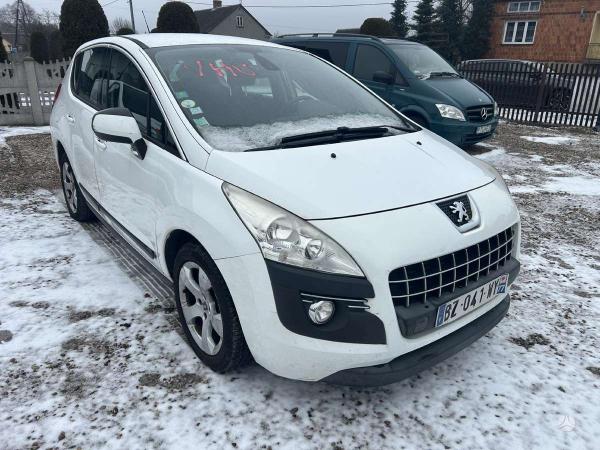 White Peugeot 3008 2012 in Salcininkai, with an engine capacity of 1.56 L and mileage of 270 thousand km for 2600 €, photo 1 on AUTOMOTO.COM.LV