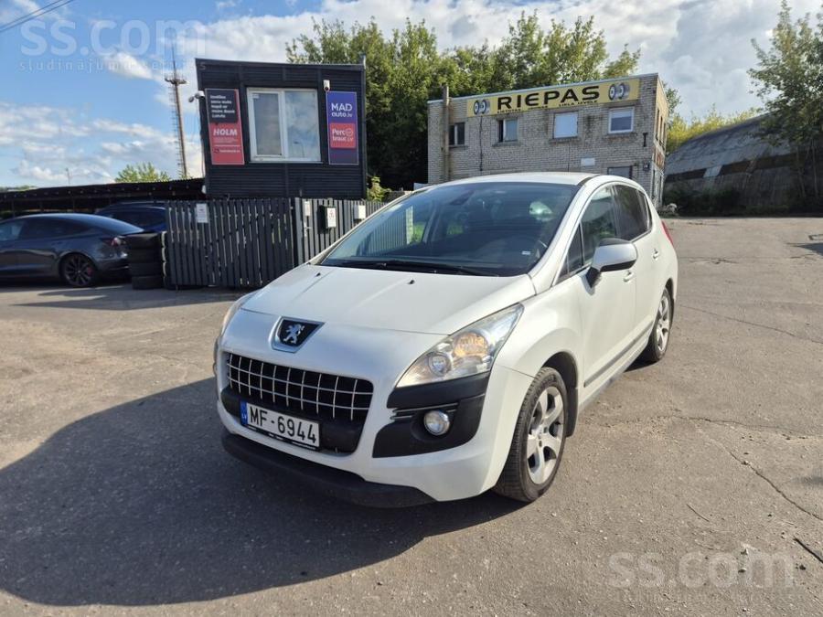 White Peugeot 3008 2012 in Riga, with an engine capacity of 1.60 L and mileage of 238 thousand km for 3990 €, photo 1 on AUTOMOTO.COM.LV
