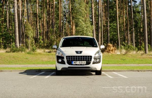 Balts Peugeot 3008 2012 Rīga, ar dzinēja tilpumu 1.60 L un nobraukumu 238 tūkst. km par 3990 €, foto 4 vietnē AUTOMOTO.COM.LV