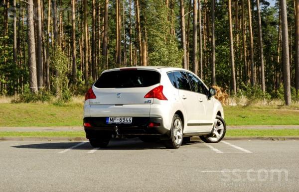 Balts Peugeot 3008 2012 Rīga, ar dzinēja tilpumu 1.60 L un nobraukumu 238 tūkst. km par 3990 €, foto 7 vietnē AUTOMOTO.COM.LV