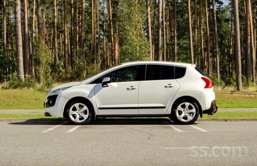 White Peugeot 3008 2012 in Riga, with an engine capacity of 1.60 L and mileage of 238 thousand km for 3190 €, photo 6 on AUTOMOTO.COM.LV