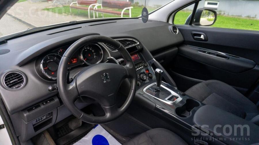 White Peugeot 3008 2012 in Riga, with an engine capacity of 1.60 L and mileage of 238 thousand km for 3190 €, photo 11 on AUTOMOTO.COM.LV