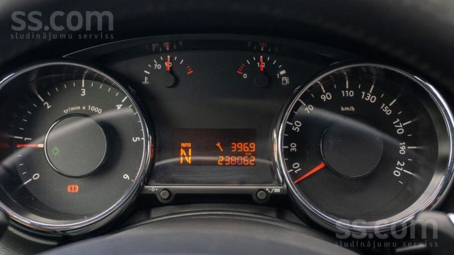 White Peugeot 3008 2012 in Riga, with an engine capacity of 1.60 L and mileage of 238 thousand km for 3190 €, photo 19 on AUTOMOTO.COM.LV