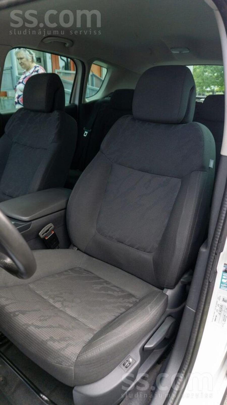 White Peugeot 3008 2012 in Riga, with an engine capacity of 1.60 L and mileage of 238 thousand km for 3190 €, photo 23 on AUTOMOTO.COM.LV